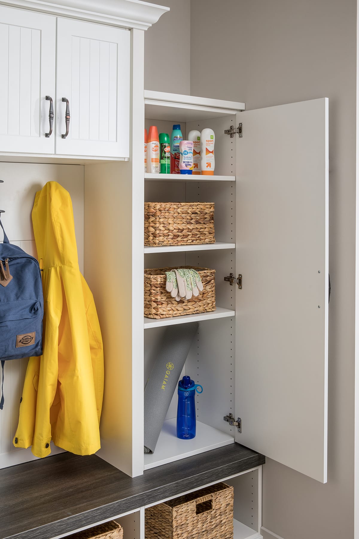 Custom Entryway Storage & Mudroom Solutions | Inspired Closets - Custom ...