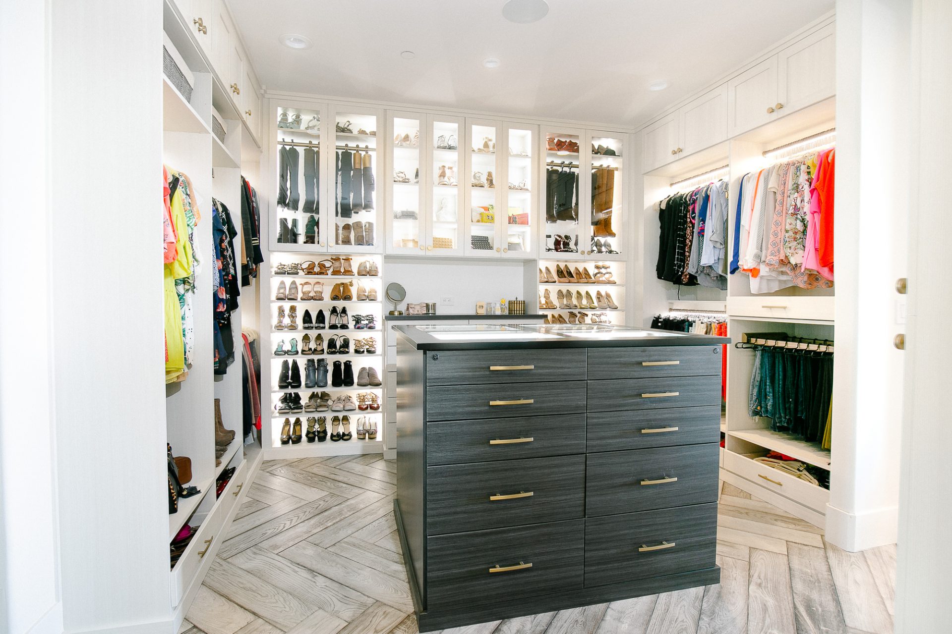 Boutique - Inspired Closets